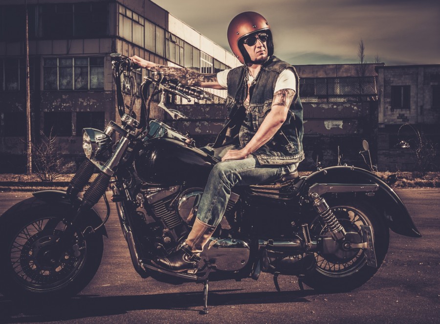 Look d'un rider de moto chopper - la passion de l'auto